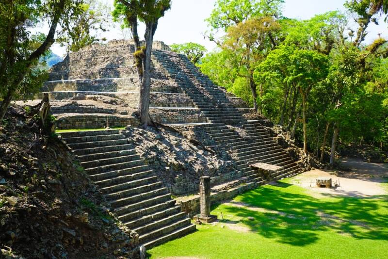 Las 8 mejores ruinas mayas de América Latina en 2025