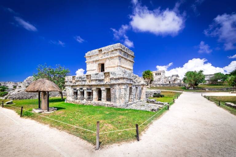 Las 8 mejores ruinas mayas de América Latina en 2025